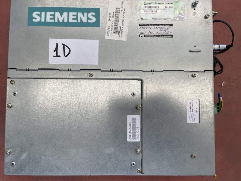 1 x PC SIEMENS SIMATIC BOX PC 620 - 24V - 2 x Touch panels